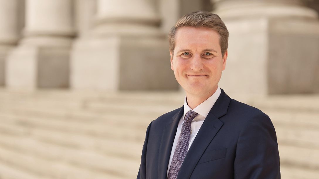 Cameron Osborne | LGT