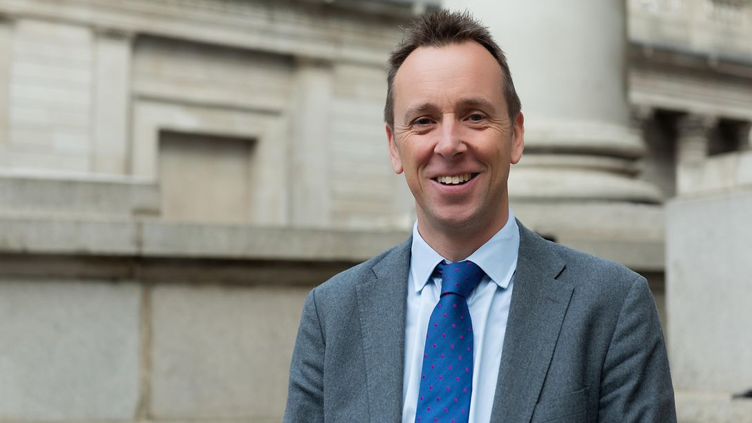 Charlie Thompson | LGT